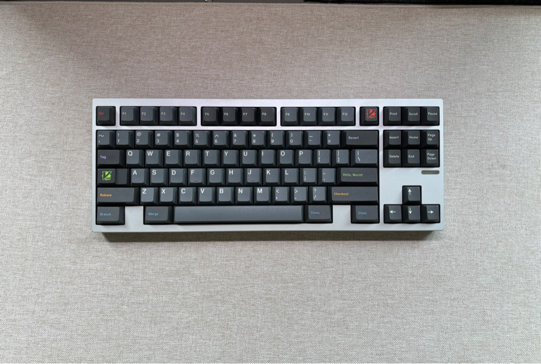 Qk80 wkl silver custom, Computers & Tech, Parts & Accessories, Computer Keyboard on Carousell