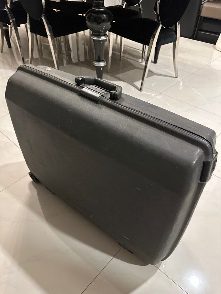 Samsonite Luggage oyster, Hobbies & Toys, Travel, Luggage on Carousell