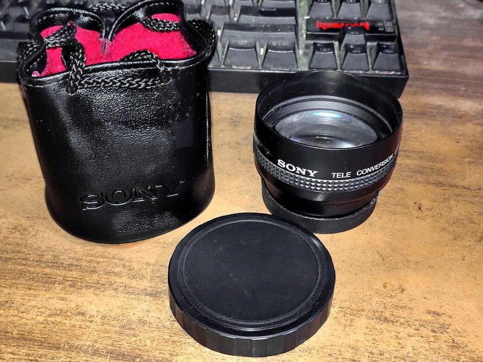 Sony Tele Conversion Lens X2 VCL-R2052, Photography, Lens & Kits on ...