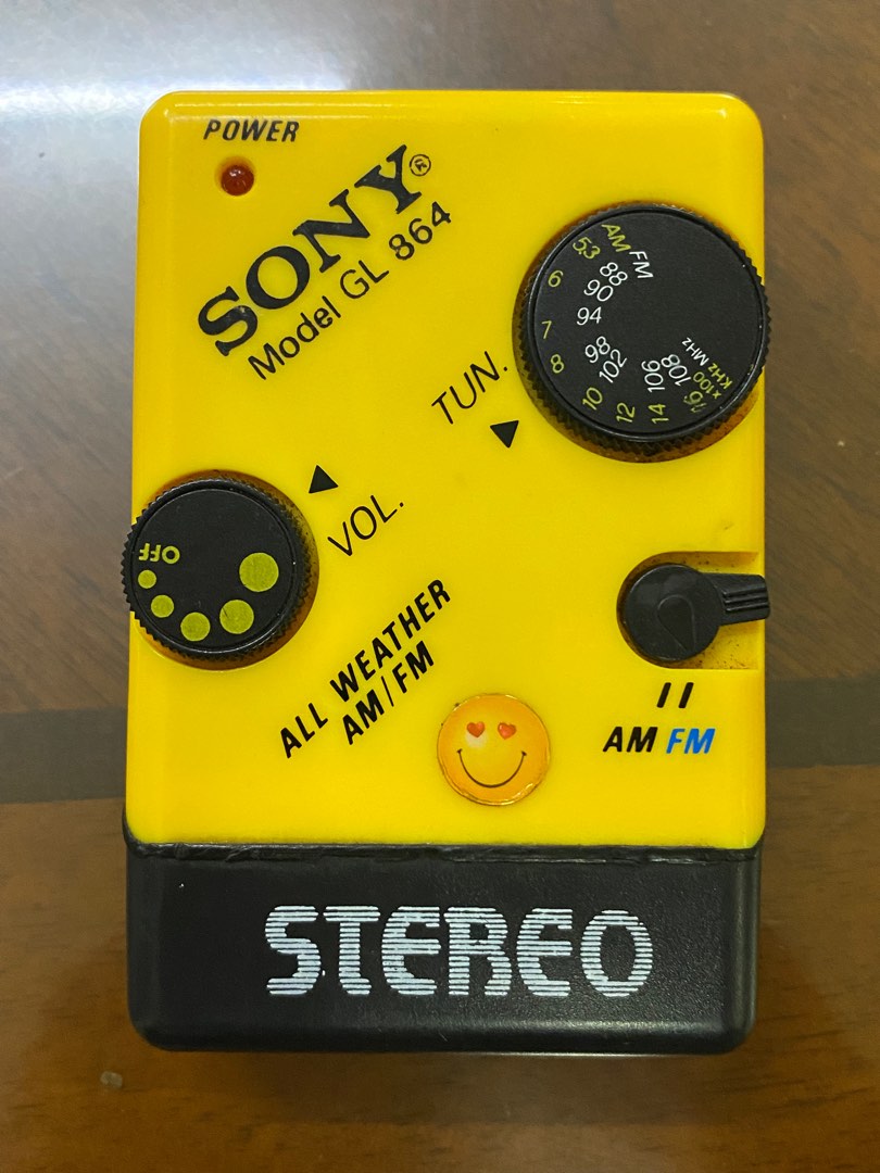 Sony YELLOW SPORTS WATERPROOF Stereo NOT WORKING DEFECTIVE vintage ...