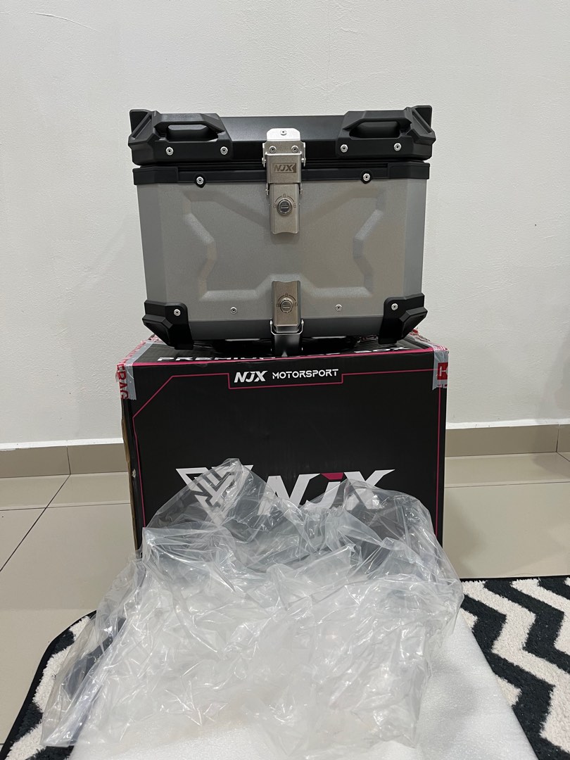 Top Box NJX 45L, Motorbikes on Carousell