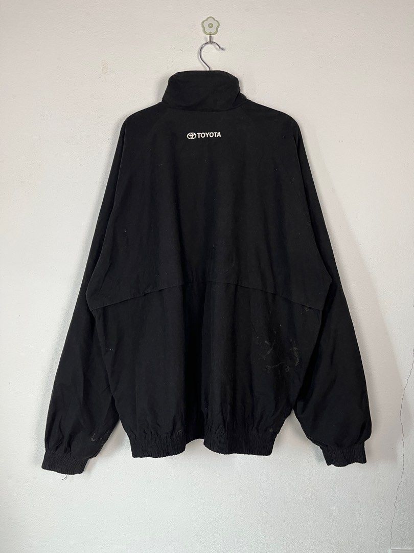 Toyota Hilux 4WD Baggy Jacket, Men's Fashion, Coats, Jackets and ...