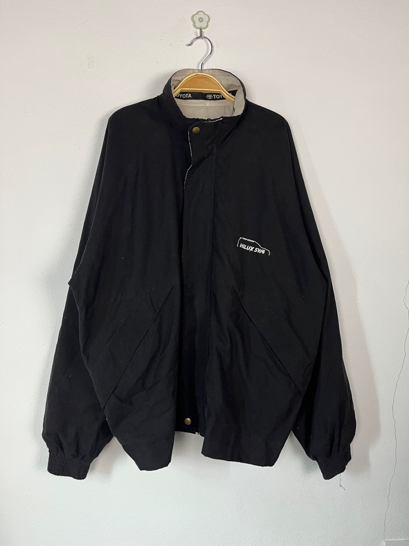 Toyota Hilux 4WD Baggy Jacket, Men's Fashion, Coats, Jackets and ...