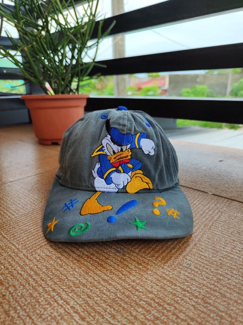 Vintage Donald Duck Cap, Men's Fashion, Watches & Accessories, Caps ...
