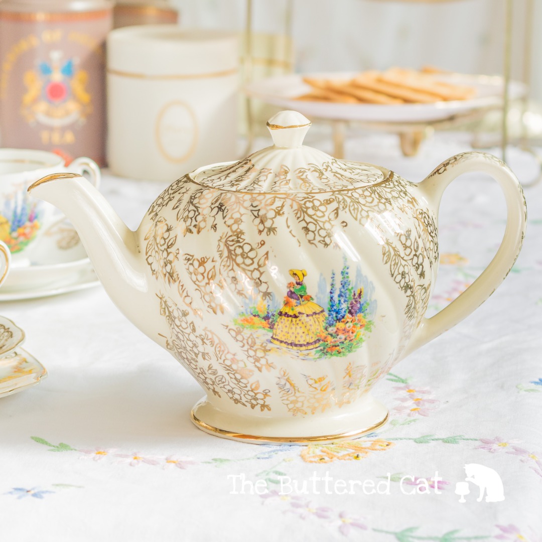 Vintage Sadler England crinoline lady round teapot, Furniture & Home ...
