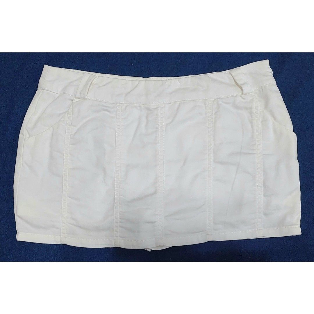 White Mini Y2k Coquette Structured Panelled Low Rise Skort, Women's Fashion, Bottoms, Other ...