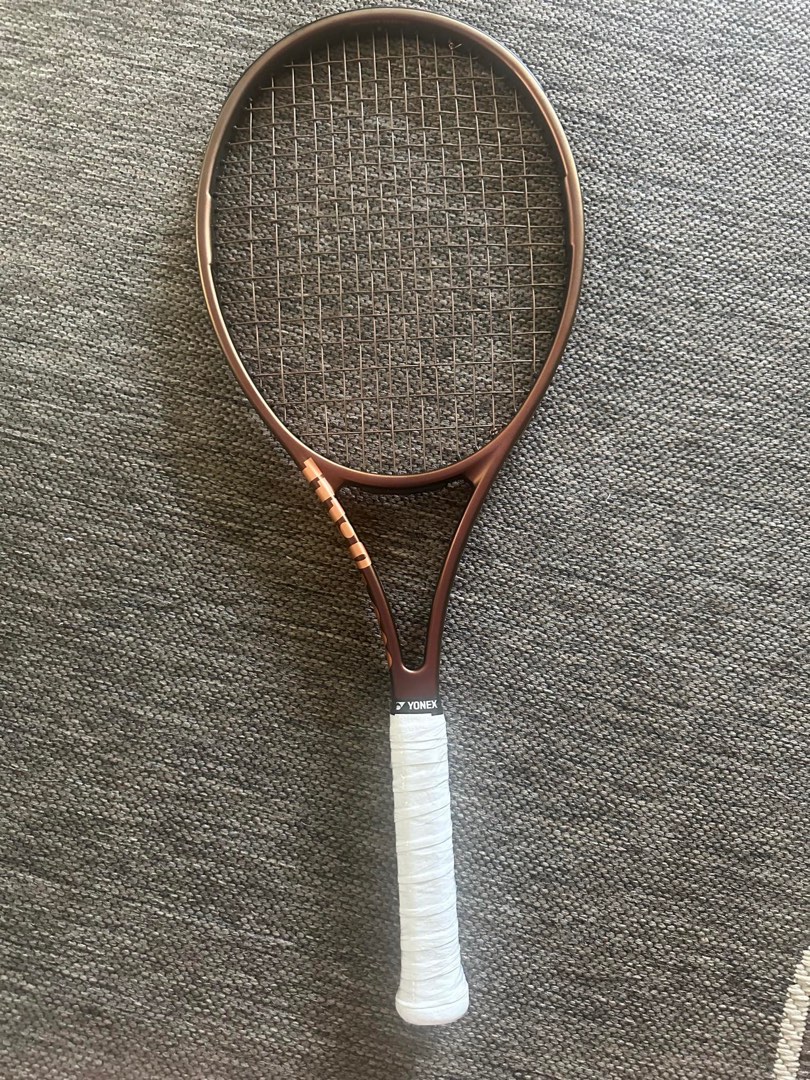 Wilson Pro Staff X v14, Sports Equipment, Sports & Games, Racket and ...