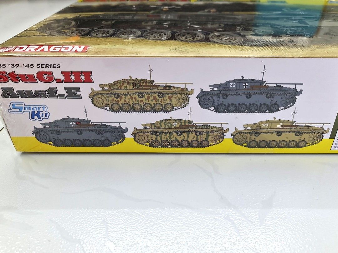 1/35 Dragon #6688 Stug III Ausf E c/w Cartograf Decals, PE parts, Slide ...