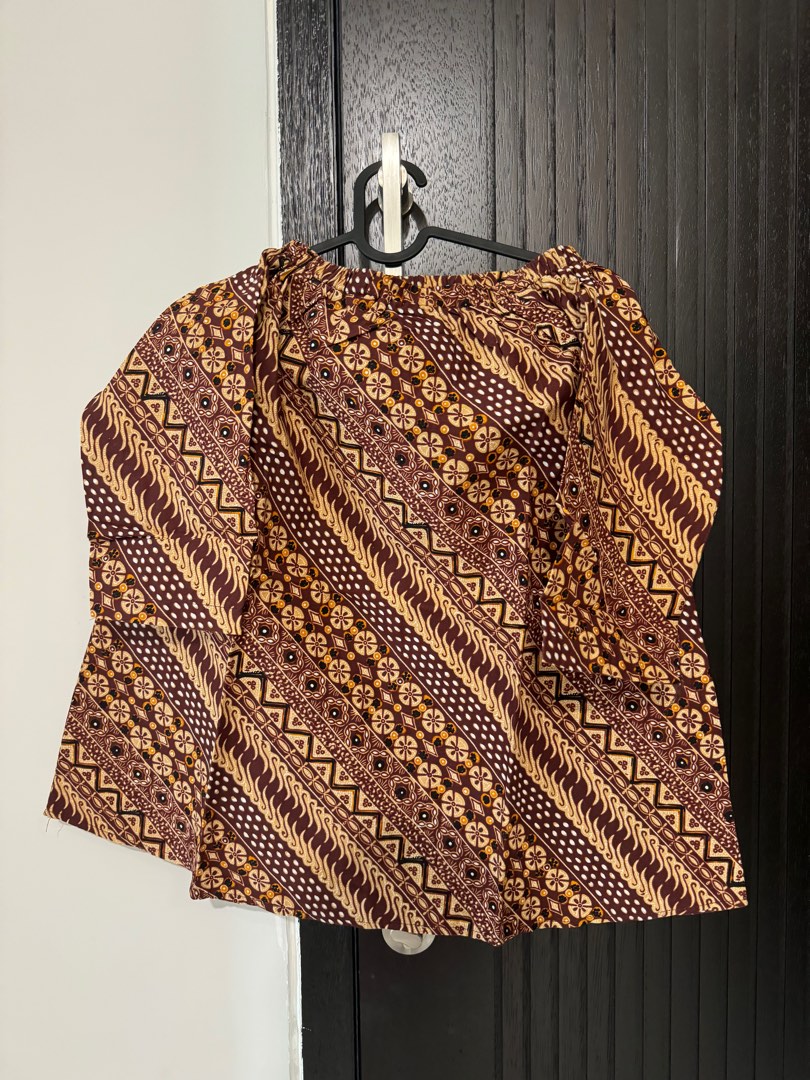 Atasan Baju Batik Off Shoulder Sabrina Coklat Muda Wanita OBRAL SALE, Fesyen Wanita, Pakaian ...