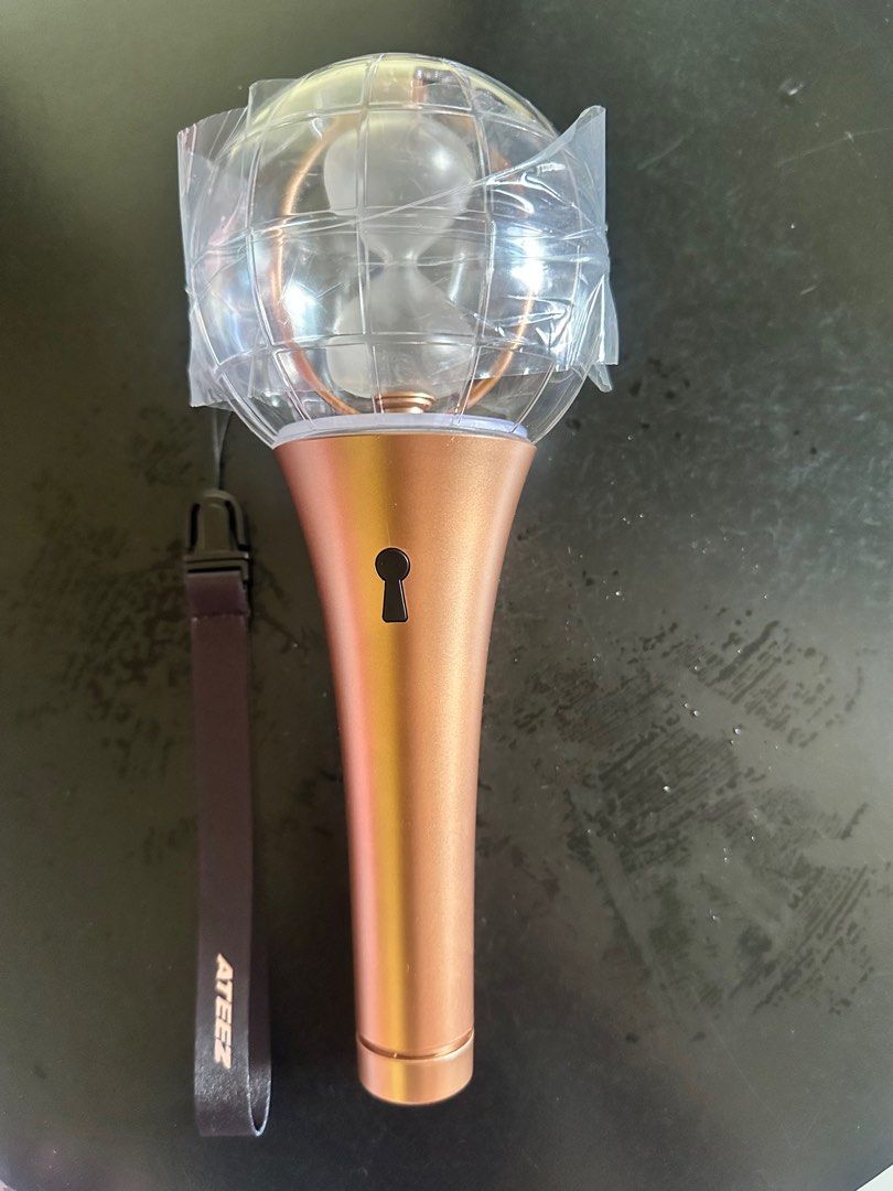 ATEEZ Lightiny Ver. 2, Hobbies & Toys, Memorabilia & Collectibles, K ...