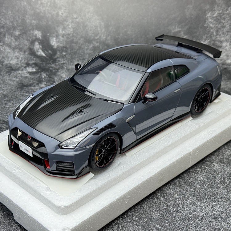 Autoart 1/18 diecast Nissan GTR Nismo Special Edition Grey Carbon ...