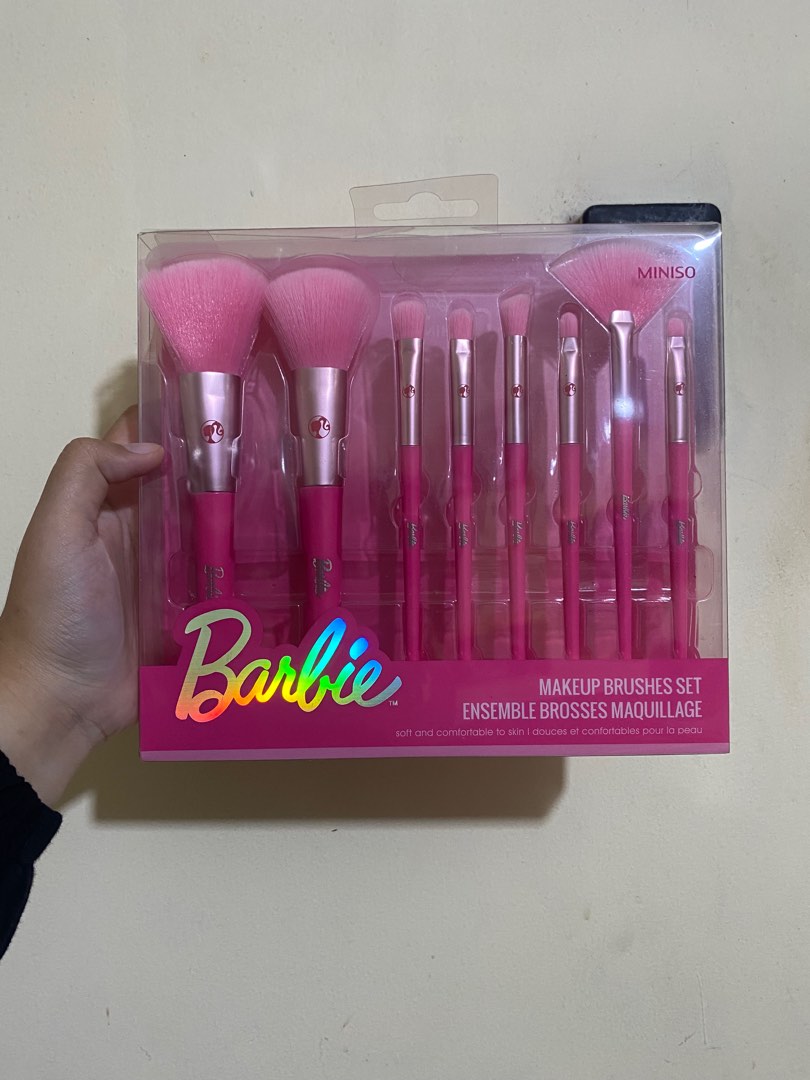 Barbie Brush Set Makeup Miniso, Kesehatan & Kecantikan, Rias Wajah di ...