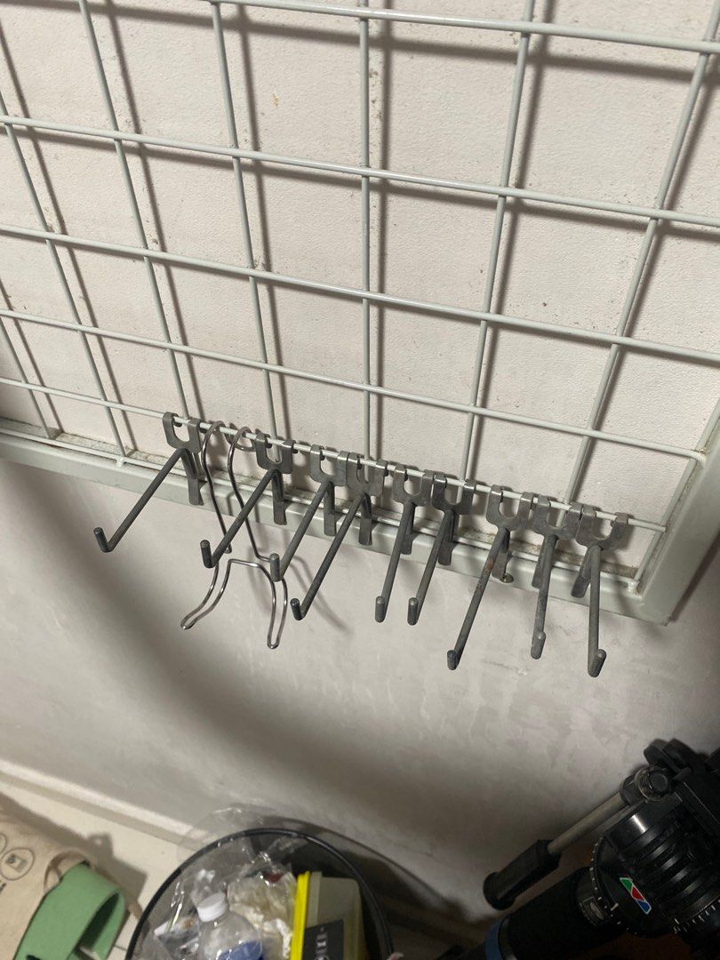 Heavy Duty Hanging Grid Metal, Display Grid 1.6metre by 1 metre ...
