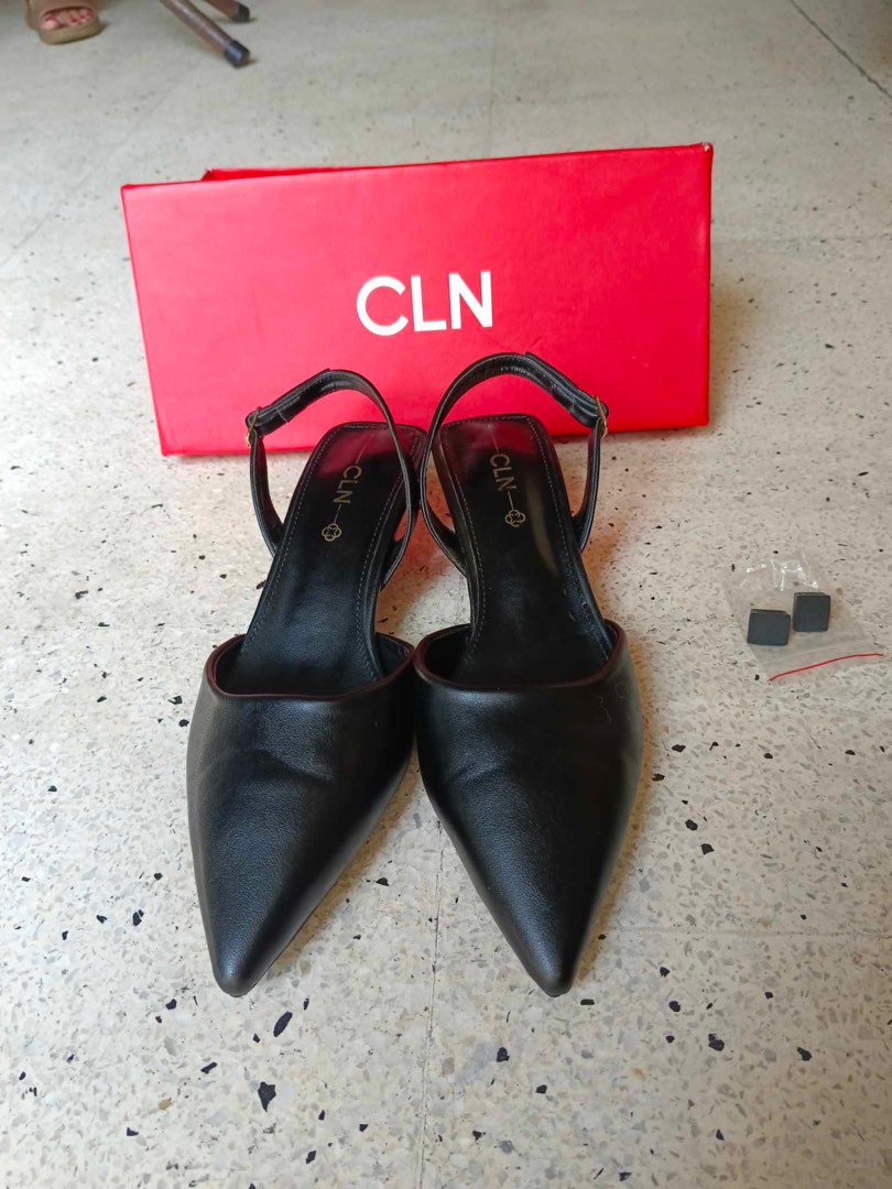 CLN Black Women's Sandals, Women's Fashion, Footwear, Flats & Sandals on Carousell