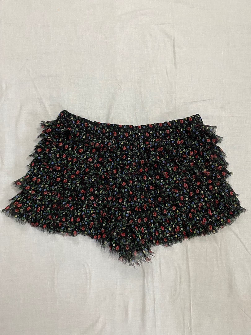 Coquette bloomer shorts, Women's Fashion, Bottoms, Shorts on Carousell