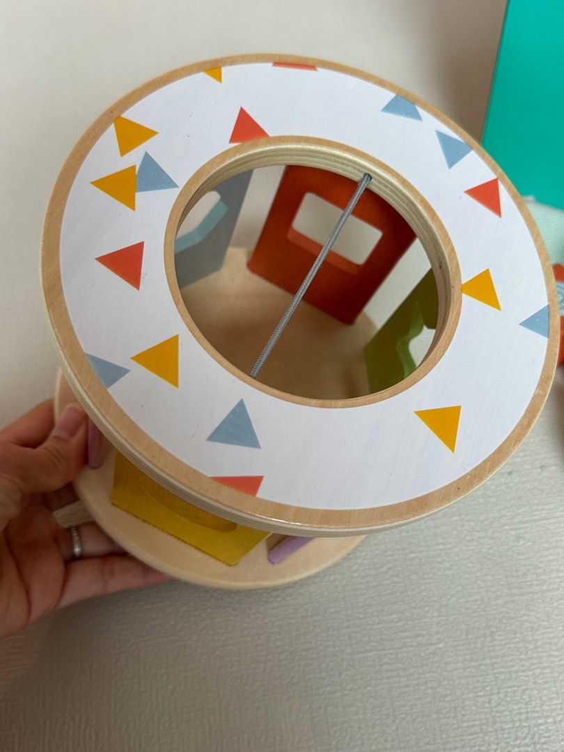 Disney baby shape sorting wheel, 兒童＆孕婦用品, 嬰兒玩具 - Carousell