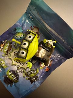 GSC Alien Remix (Carl), Hobbies & Toys, Toys & Games on Carousell