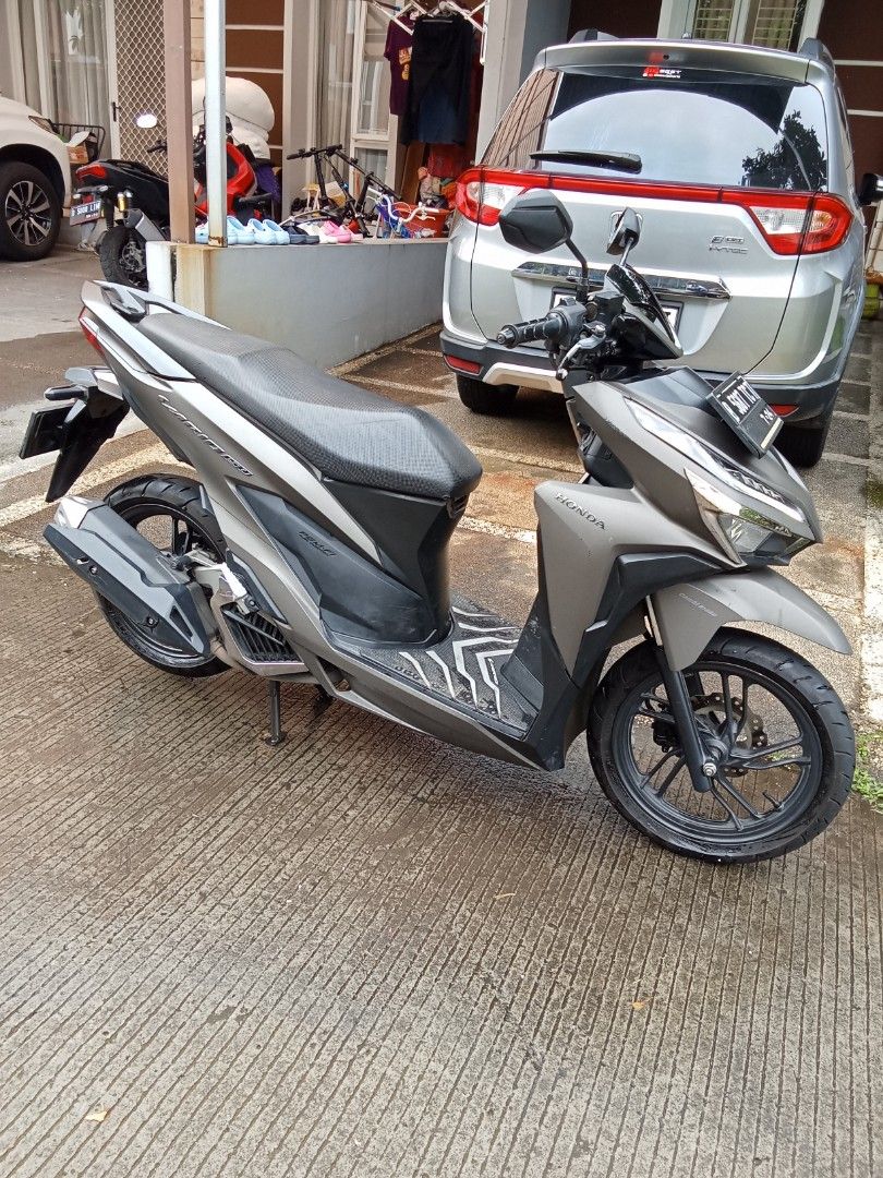 Honda New Vario 150 cc keyless, Motor di Carousell