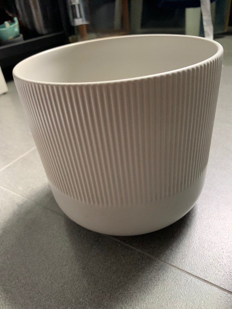 IKEA gradvis plant pot, Furniture & Home Living, Gardening, Pots ...