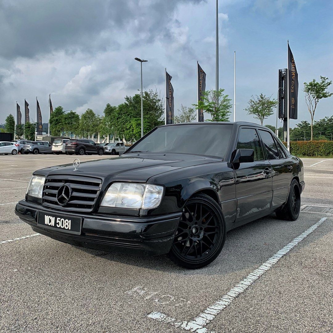 Mercedes Benz W124 200E, Cars, Cars for Sale on Carousell