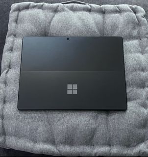 Microsoft Surface Pro 9 (12th Gen Intel® Core i7, 16GB/256GB, Windows ...