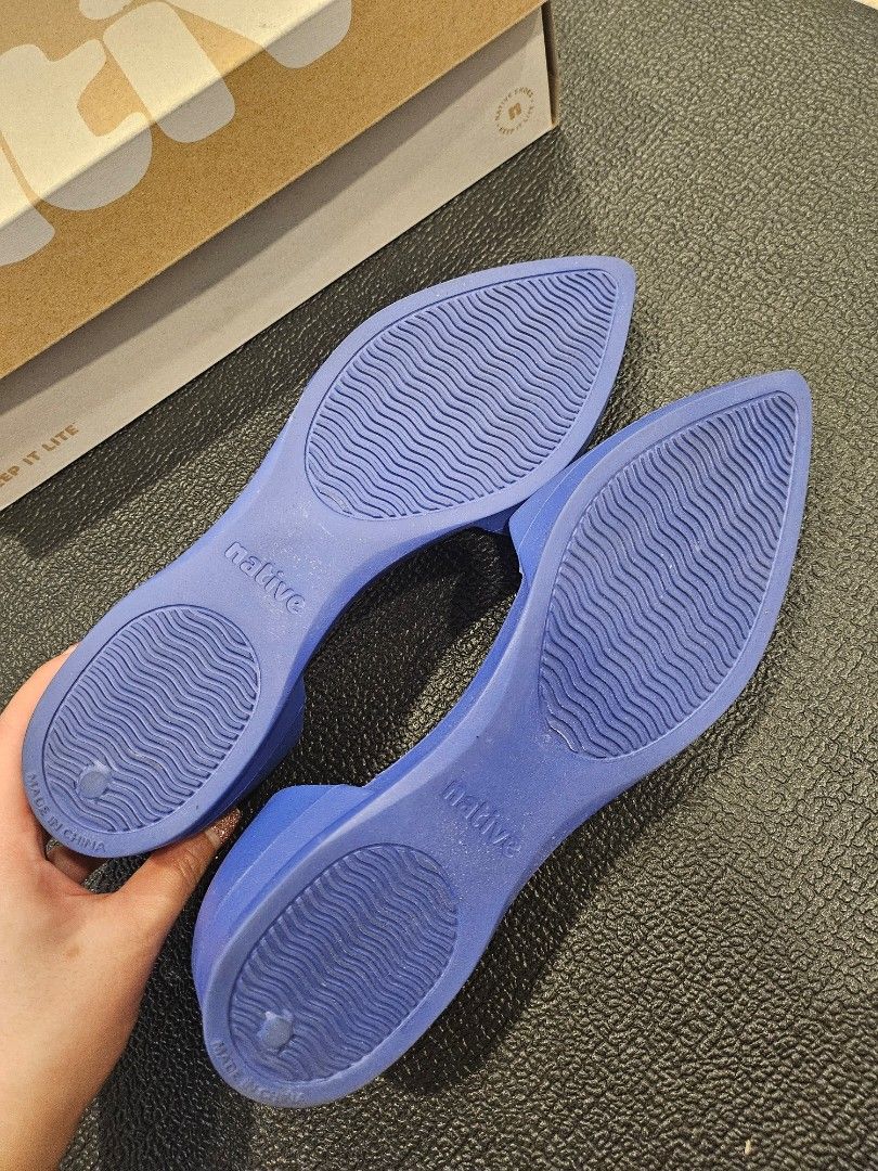 Native Audrey UV Blue, Women's Fashion, Footwear, Flats on Carousell