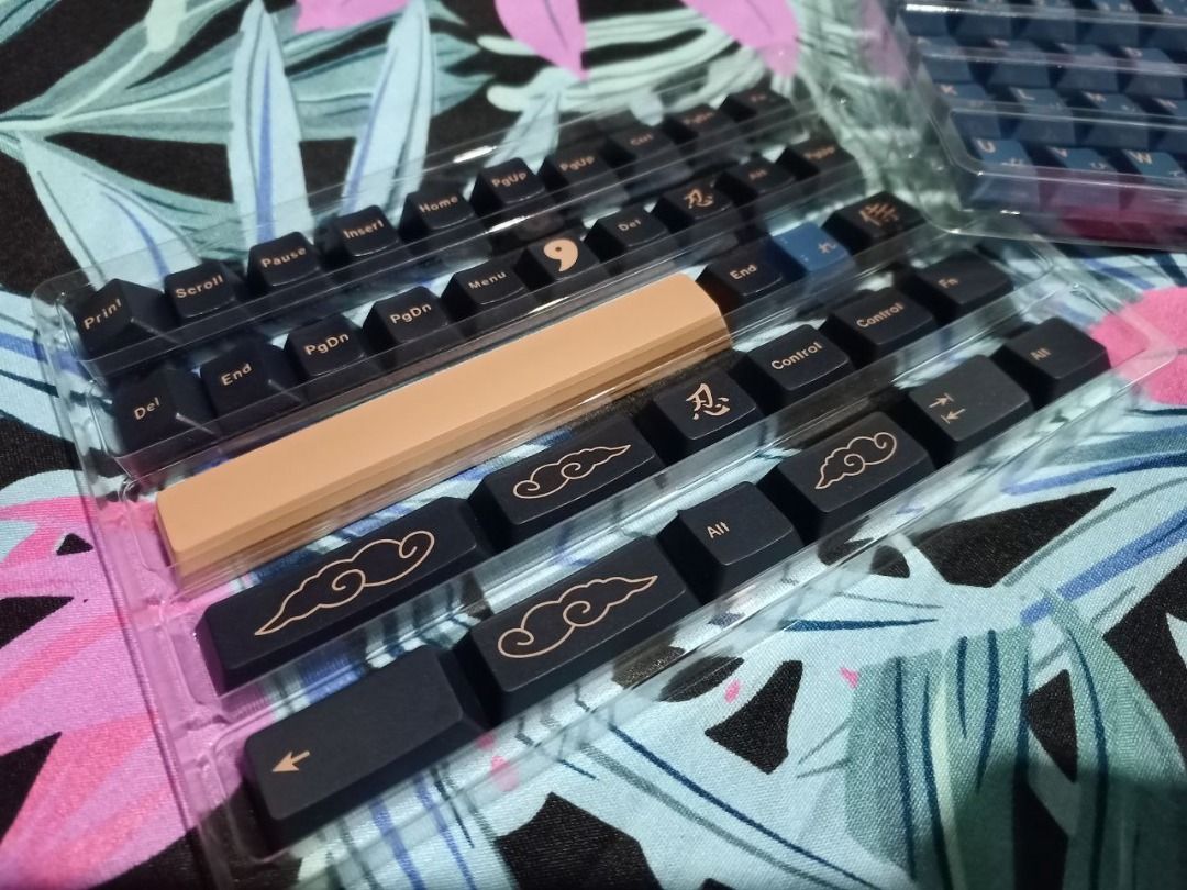 RUSH!! Selling!!! Japanese Mechanical Keyboard Keycaps, Mobile Phones ...