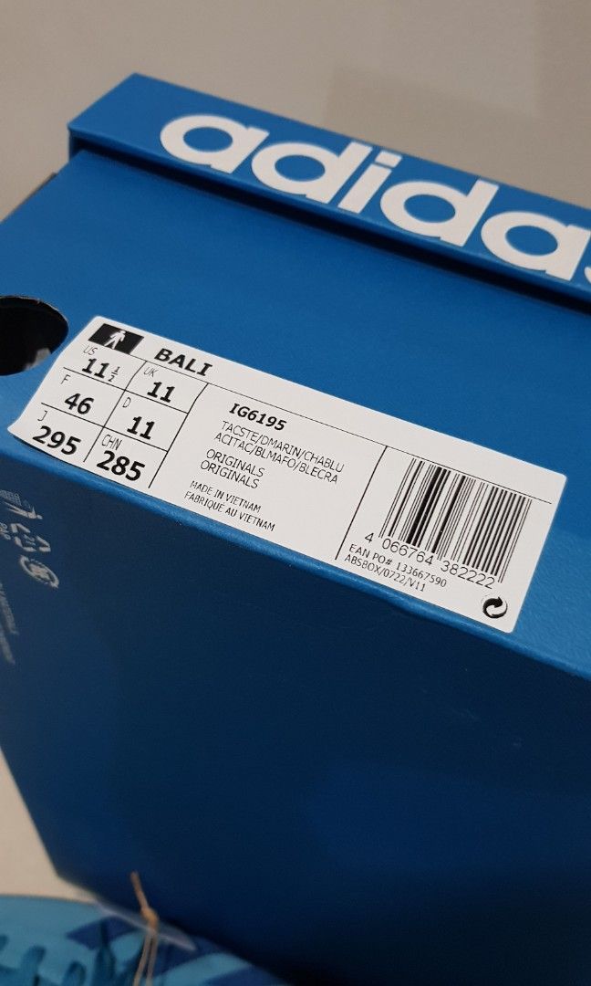 Sepatu Adidas Bali Island, Fesyen Pria, Sepatu , Sneakers di Carousell