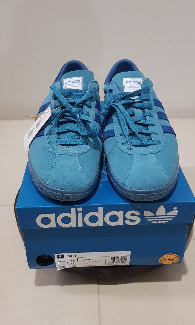 Sepatu Adidas Bali Island, Fesyen Pria, Sepatu , Sneakers di Carousell