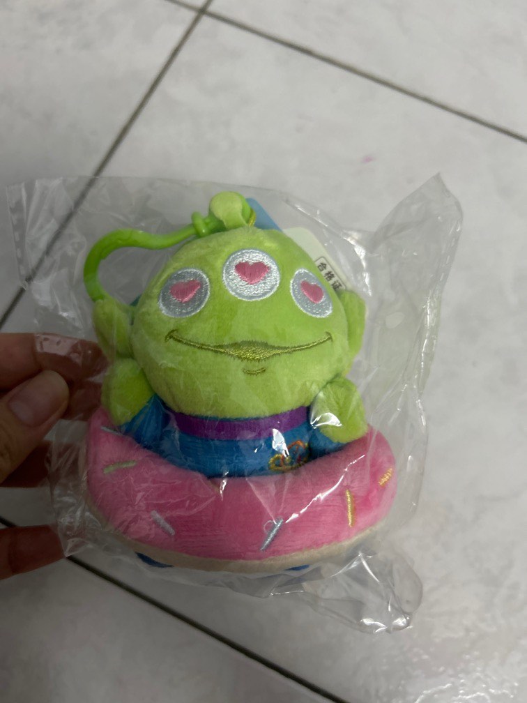Squeeze Toy Aliens Keychain Gacha, Hobbies & Toys, Toys & Games on ...
