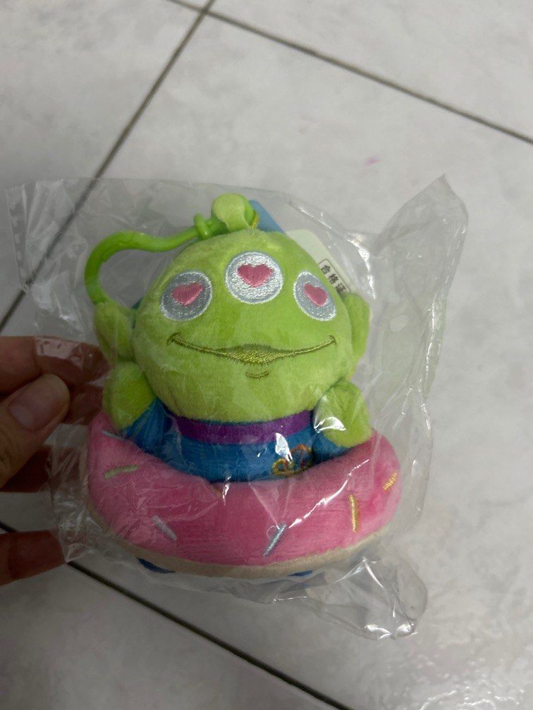 Squeeze Toy Aliens Keychain Gacha, Hobbies & Toys, Toys & Games on ...