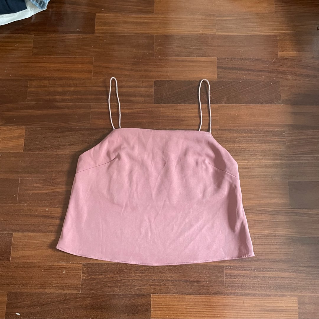 TEM pink tank cami crop top, Women's Fashion, Tops, Sleeveless on Carousell
