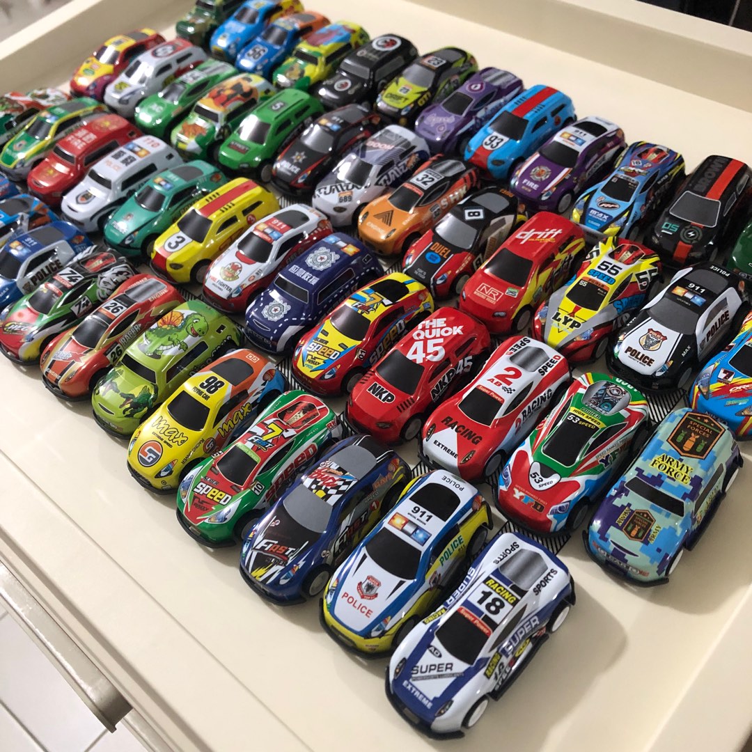 50 plastic toy cars, Hobbies & Toys, Toys & Games on Carousell