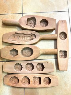 Vintage Nyonya manik shoes faces, Hobbies & Toys, Collectibles ...
