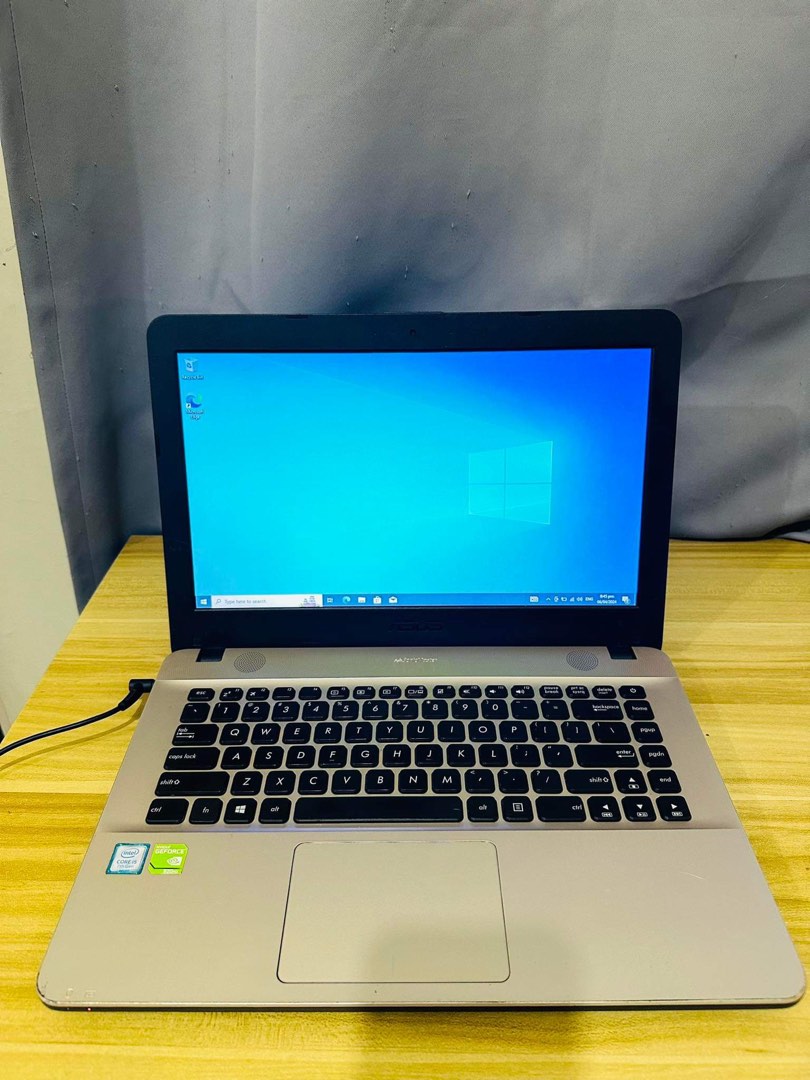Asus Sonicmaster i5 7th gen 4gb ram 256gb ssd Nvidia GeForce 920MX 2Ggb ...