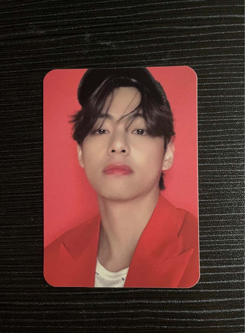 BTS V Dicon pc 2, Hobbies & Toys, Memorabilia & Collectibles, K-Wave on ...