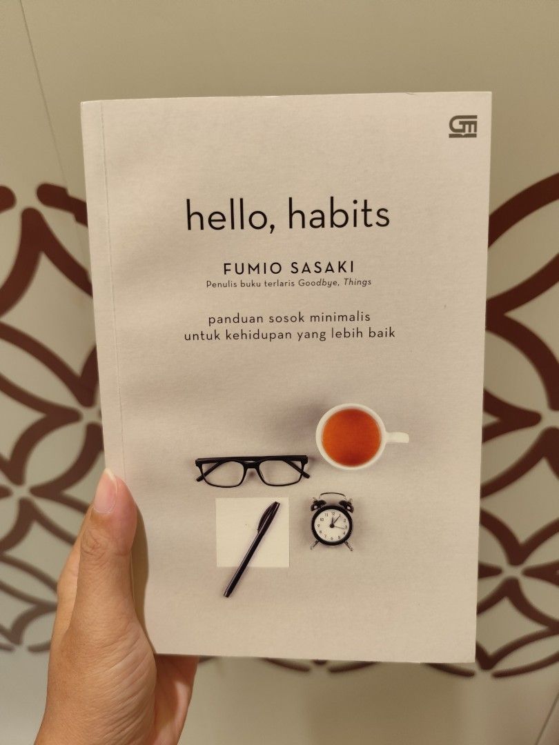Buku minimalis hello habits, Buku & Alat Tulis, Buku di Carousell