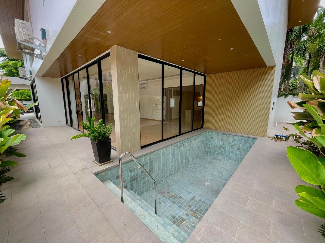 **buyer only** White Plains 7 BR Brand New 3-Storey Modern House ...