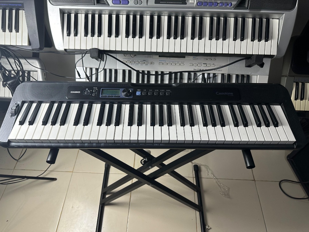 Casio CT-S300 61 Keys Black Slim Casiotone Keyboard Organ Piano Semi ...