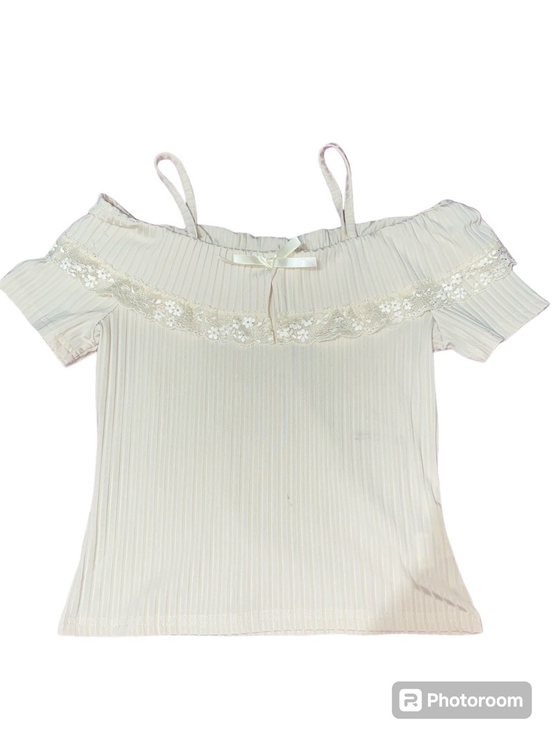 Coquette Creame Colored Top, Women's Fashion, Tops, Blouses on Carousell