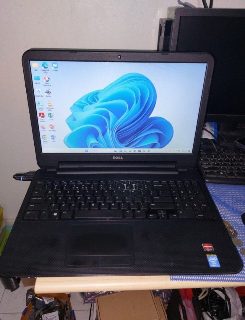 Dell i7 Win 11 SSD Ati Light Gaming Laptop, Computers & Tech, Laptops ...