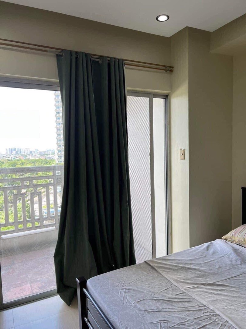 Elizabeth Place Unit with balcony, Property, Rentals, Apartments ...