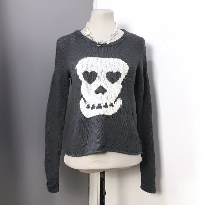 Grey Heart Skull Sweater (ACUBI, GOTHIC, DARK COQUETTE, GOTH, FATAL ...