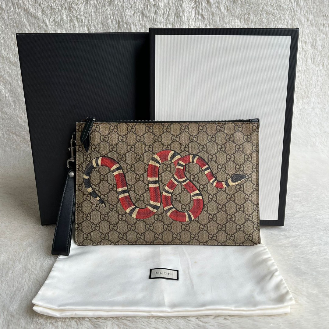 Gucci gg snake clutch, Barang Mewah, Tas & Dompet di Carousell