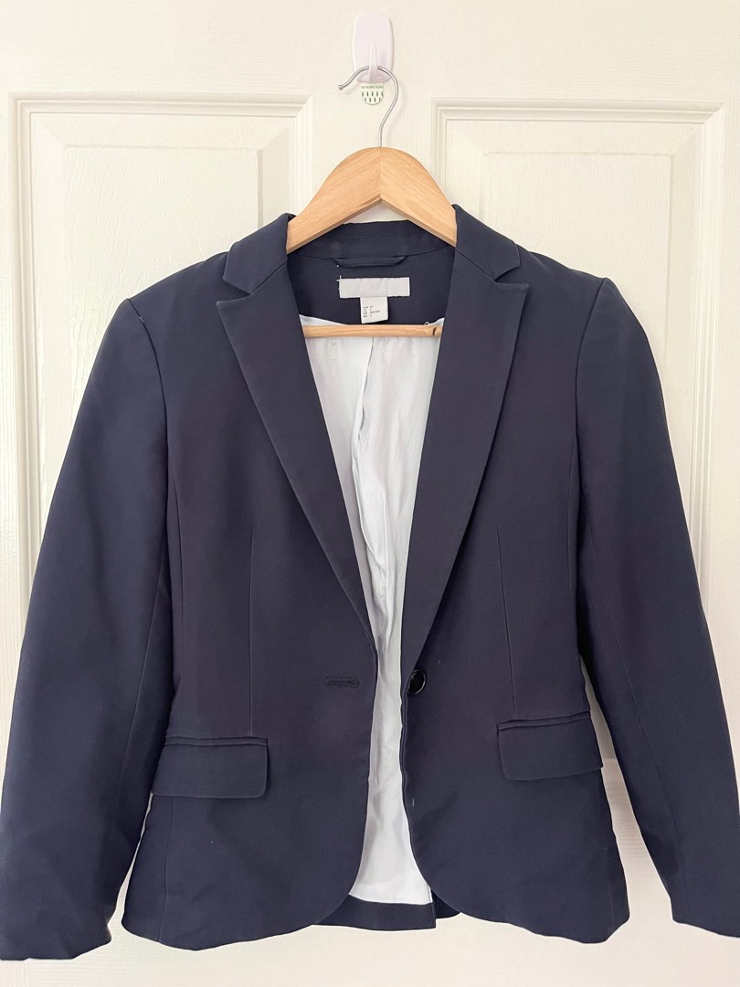 H&M dark blue blazer, Women's Fashion, Coats, Jackets and Outerwear on Carousell