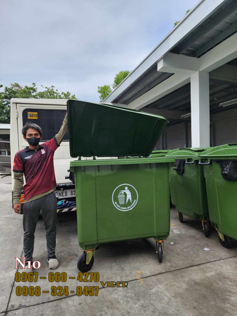 mobile trash bin 1100 liters, Furniture & Home Living, Cleaning ...