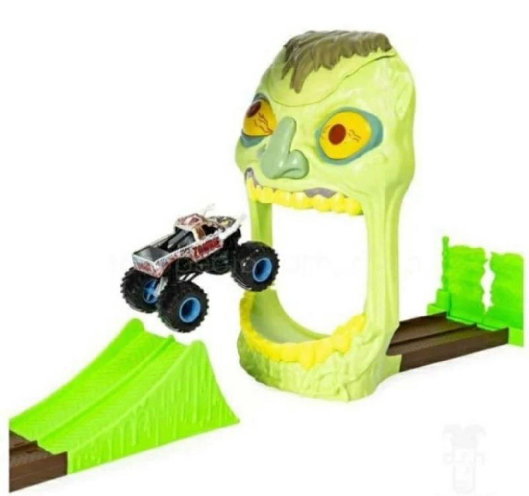 MONSTER JAM ZOMBIE MADNESS PLAYSET TRUE METAL ORIGINAL, Toys ...