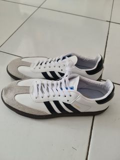 Sepatu Adidas Samba, Fesyen Pria, Sepatu , Sneakers di Carousell