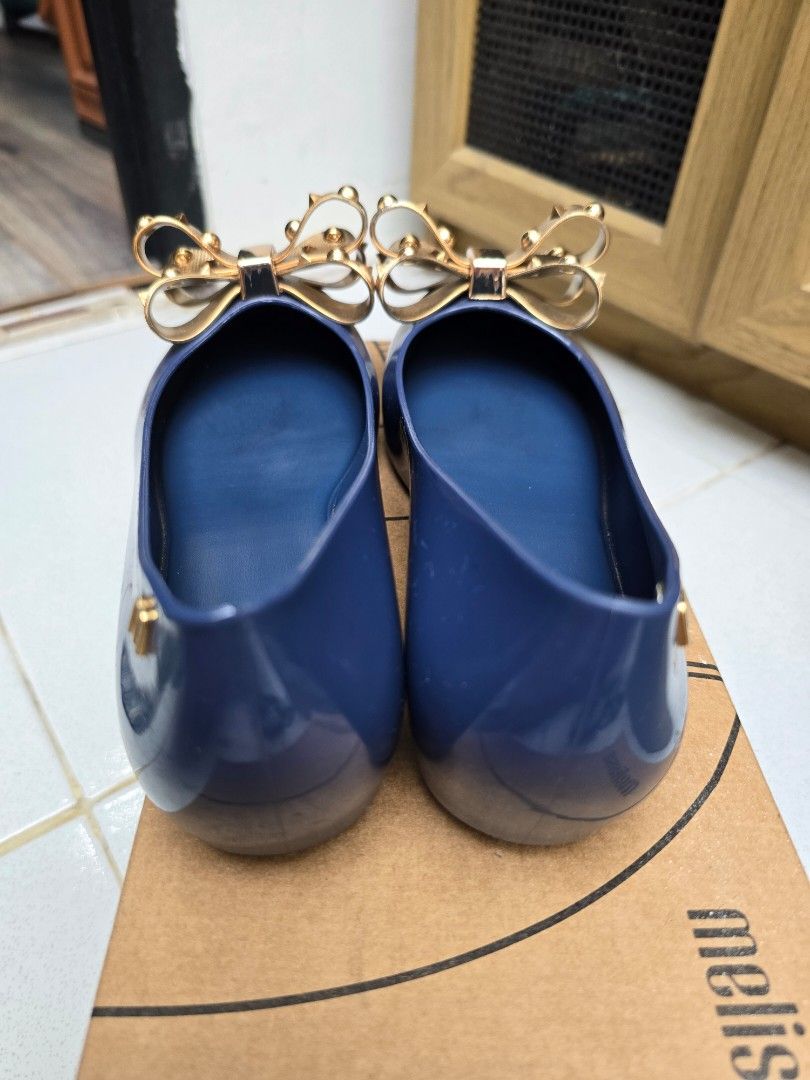 Sepatu melissa / melissa dora / sepatu karet, Fesyen Wanita, Sepatu di ...