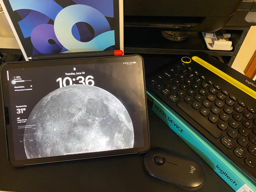 STILL NEGO!! IPAD AIR 4 with FREE keyboard, Mouse, and pencil, Mobile ...